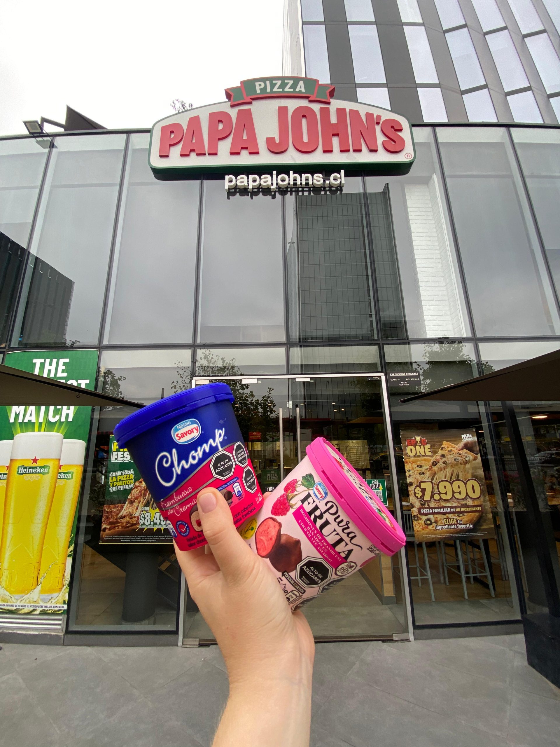Papa Johns sella alianza con Savory para ampliar su oferta a nivel ...